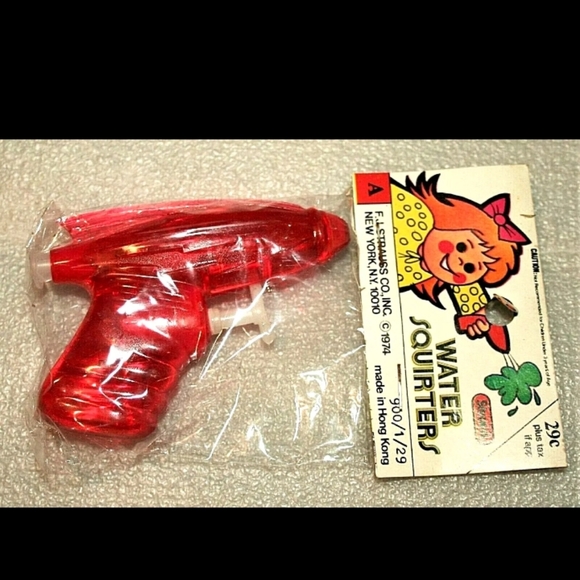 Unique Vintage | Toys | Straco Dime Store Toy Plastic Water Pistol Ray ...